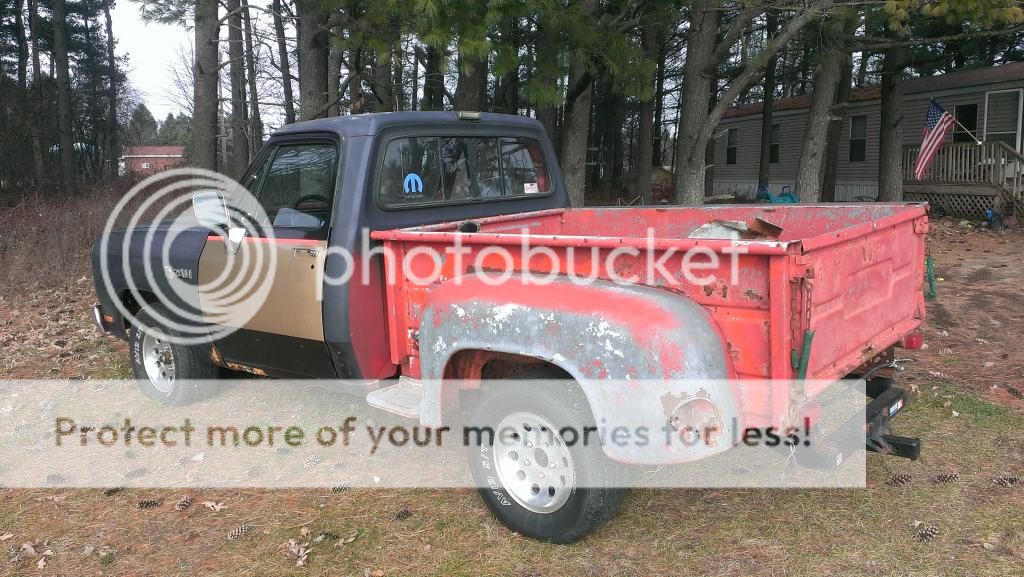 87 dodge D150 with a 70s stepside bed | Great Lakes 4x4. The largest ...